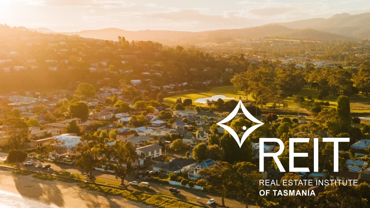 Buying/Selling Frequently Asked Questions - Real Estate Institute of ... Buying/Selling Frequently Asked Questions - Real Estate Institute of ...